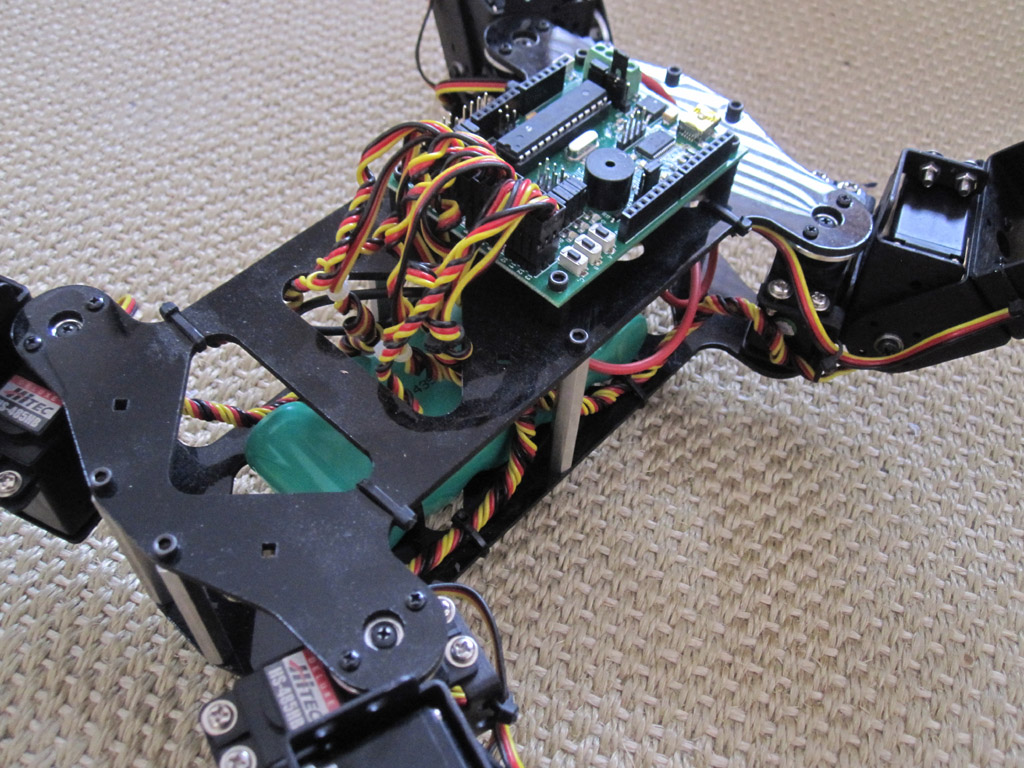 quadropod by dkobozev